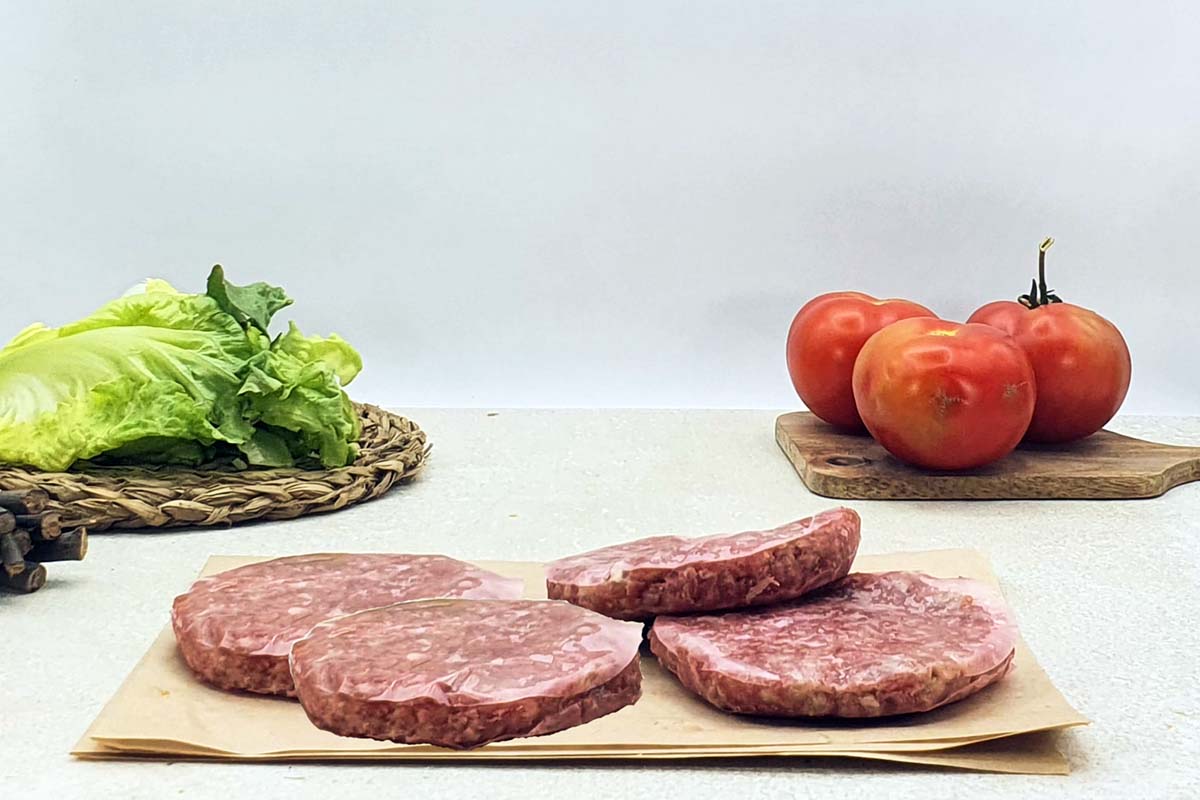 Bun Burger | gourmet artisan hamburger sandwich | street food | lari